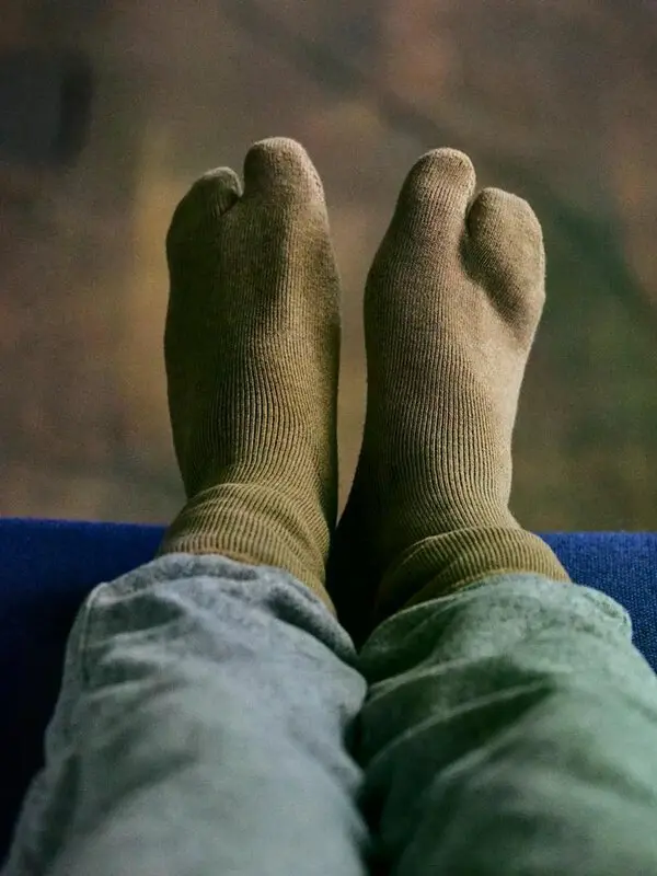 YAHAE Tabi Pile-knit Socks