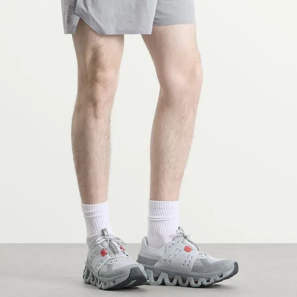 On Cloudswift Amp Sneaker