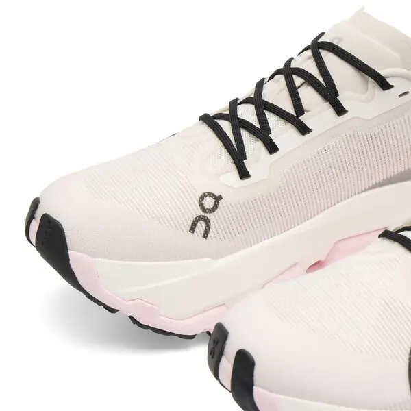 On Cloudmonster 3 Hyper Sneaker