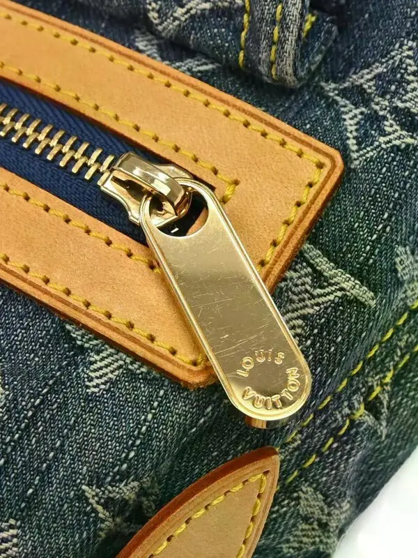 LOUIS VUITTON 2006 Pm Baggy Shoulder Bag