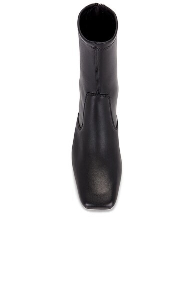 A.emery Torres Boot