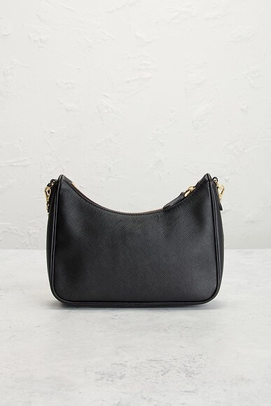 Prada Saffiano Re-edition 2005 Shoulder Bag - Black