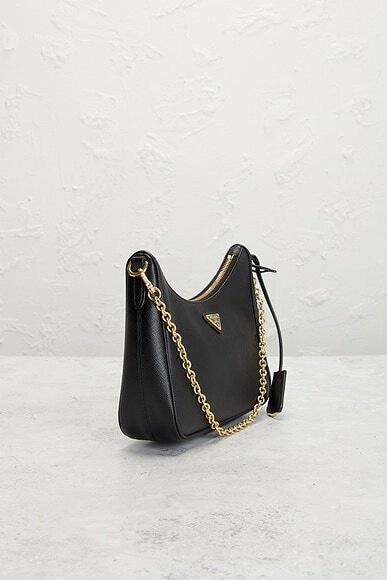 Prada Saffiano Re-edition 2005 Shoulder Bag - Black