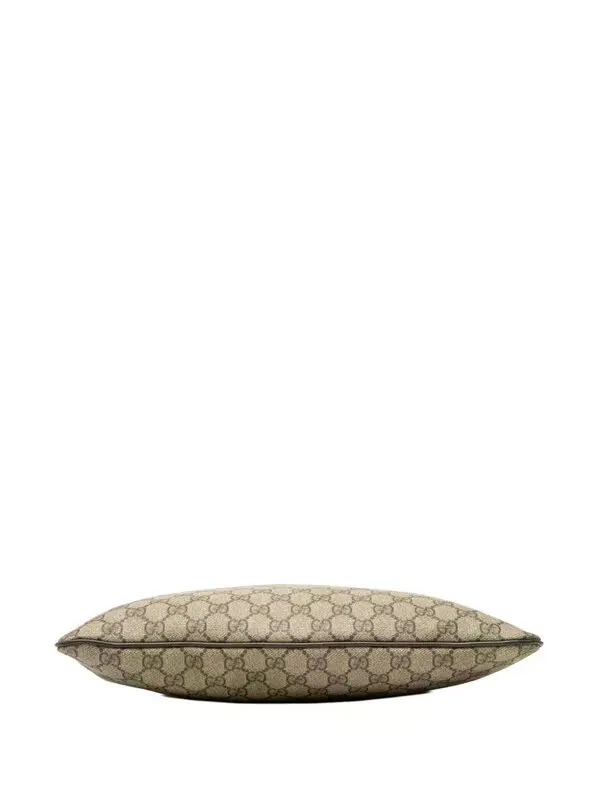 Gucci Gg Supreme Monogram Crossbody Bag