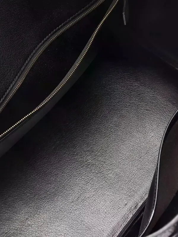 Hermès 1996 Ardennes Birkin Retourne 35 Handbag - Black