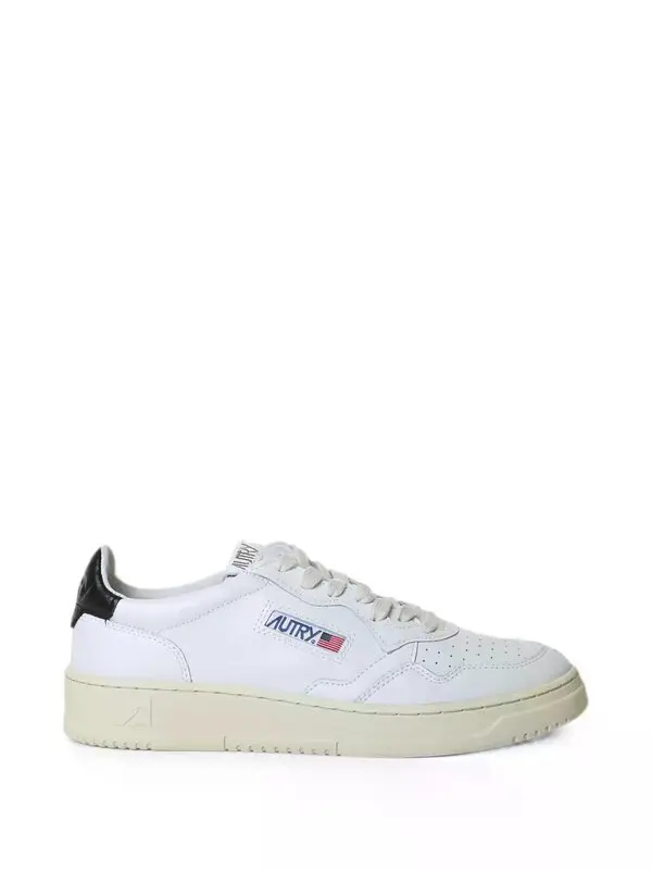 AUTRY Medalist Low Sneakers In Leather