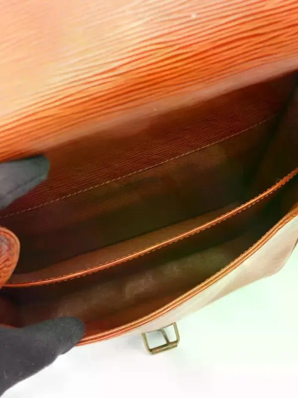 LOUIS VUITTON 1990 Cartesier Epi Shoulder Bag
