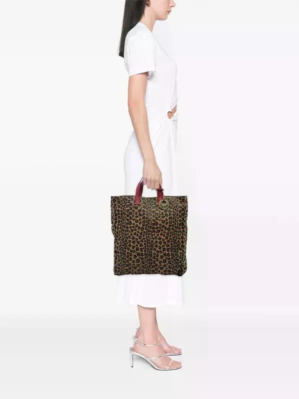 Fendi 2000-2010 Leopard Printed Canvas Shopping Tote Bag