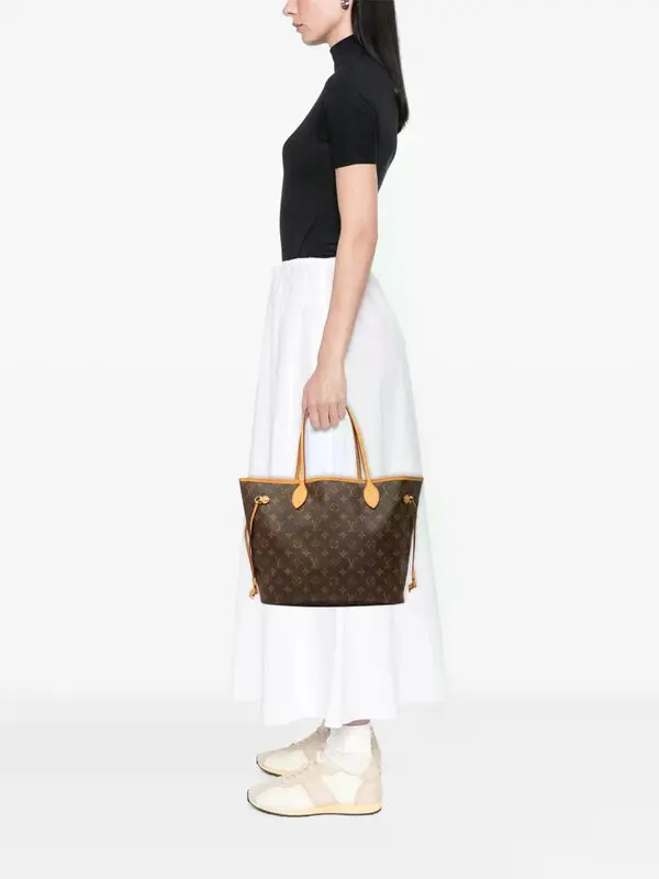 LOUIS VUITTON 2014 Monogram Neverfull Mm Tote Bag - Brown