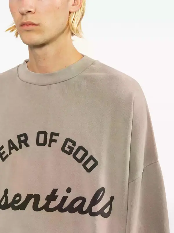 ESSENTIALS Training 90s Sweatshirt