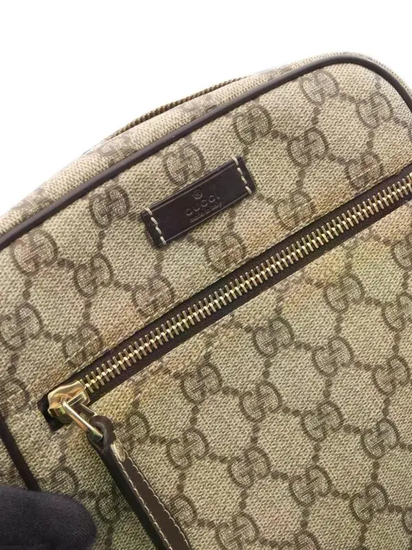 Gucci 2000s Gg Supreme Crossbody Bag