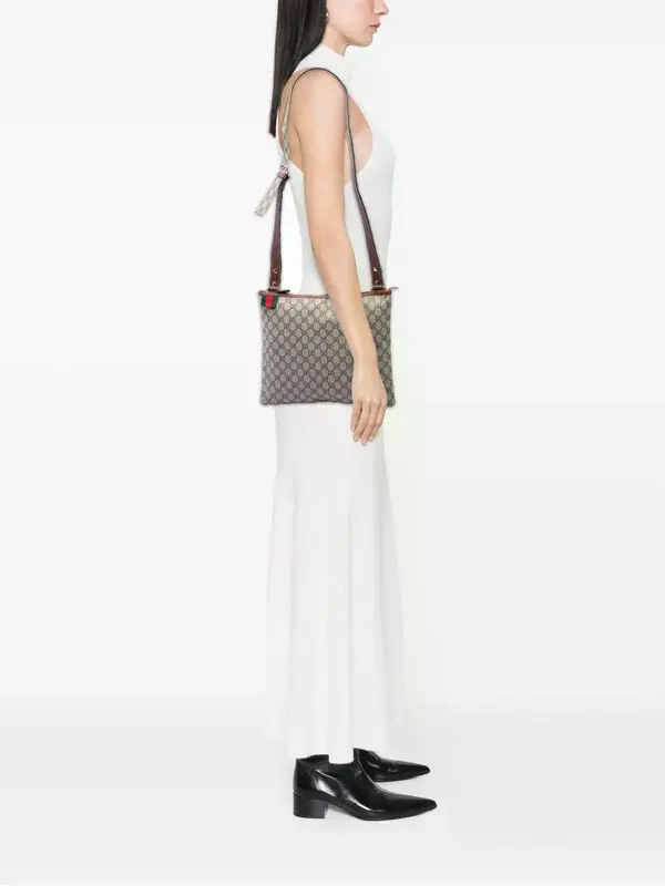Gucci Gg Supreme Monogram Crossbody Bag