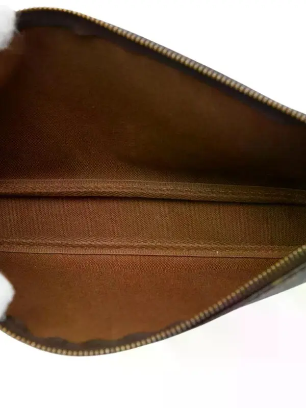 LOUIS VUITTON 1999 Monogram Pochette Accessoires Shoulder Bag