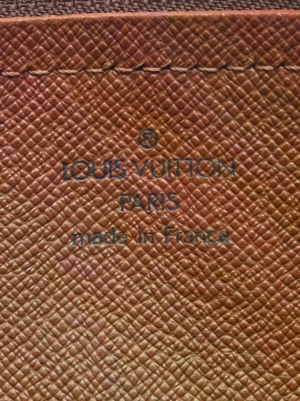 LOUIS VUITTON 2004 Monogram Papillon 26 Handbag