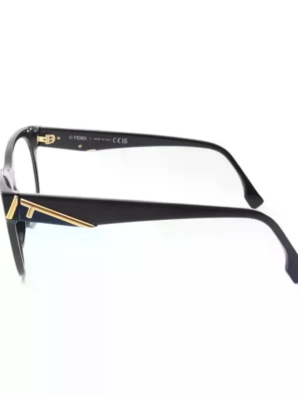 Fendi Cat-eye Frame Glasses