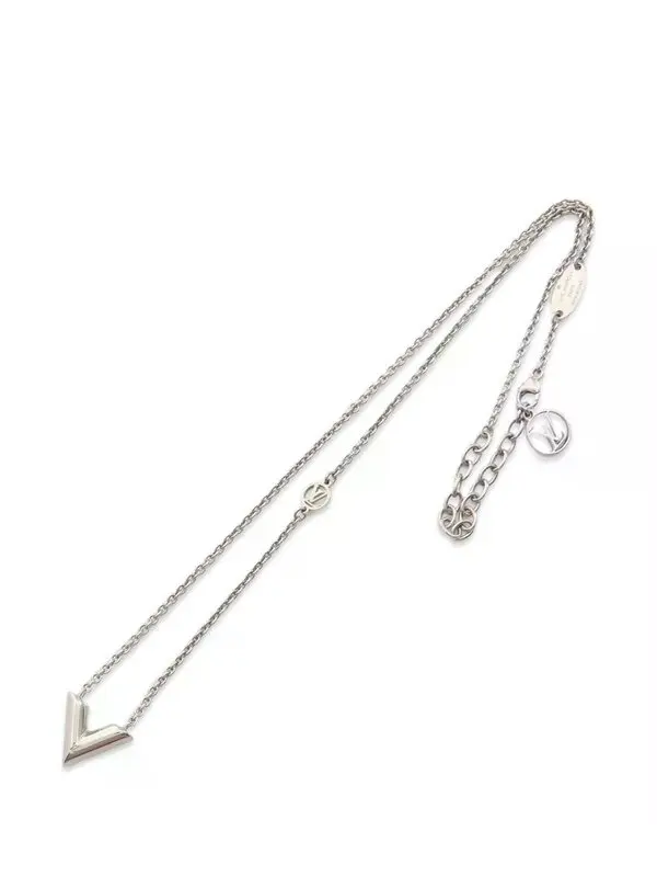 LOUIS VUITTON Essential V Necklace - Silver