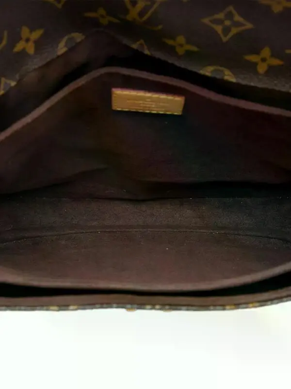 LOUIS VUITTON 2017 Monogram Pochette Metis Satchel