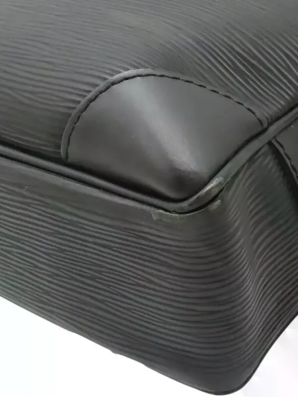 LOUIS VUITTON Epi Porte Documents Voyage Business Bag