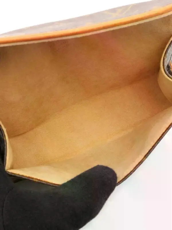 LOUIS VUITTON 2001 Pochette Florentine Leather Belt Bag