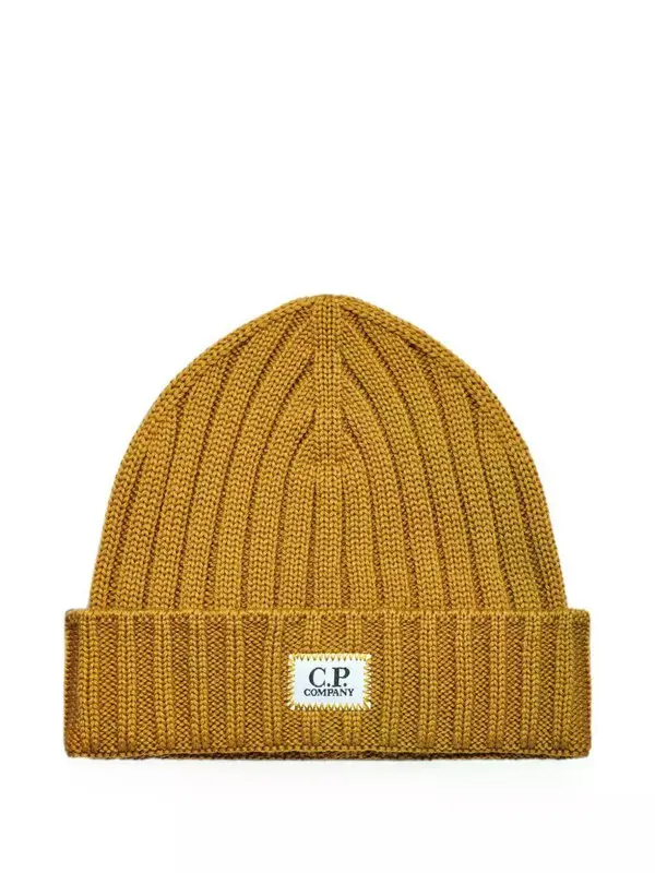 C.P. COMPANY Ribbed Knit Logo Beanie