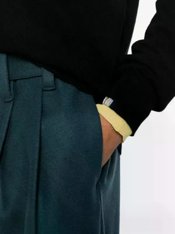 Extreme Cashmere Ben V-neck Long-sleeve Sweater