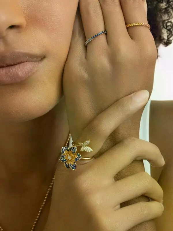 LISA NIK Sapphire Flower Ring