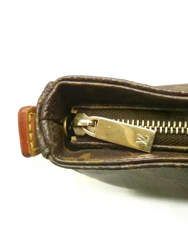 LOUIS VUITTON 2002 Monogram Looping Mm Shoulder Bag