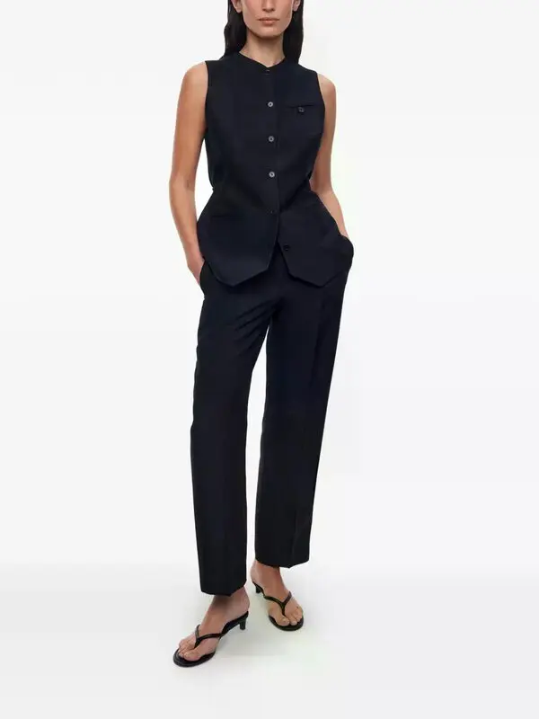 12 STOREEZ Rotunda Button-up Vest
