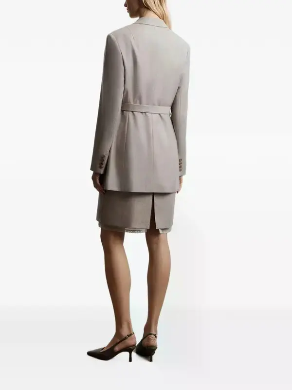 12 STOREEZ Belted Wool Blazer
