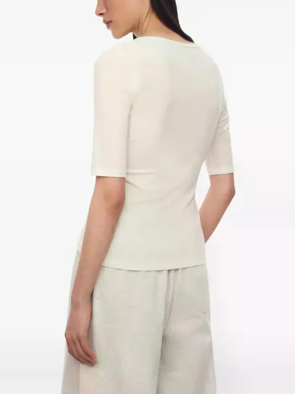12 STOREEZ Gwen Short-sleeve Top