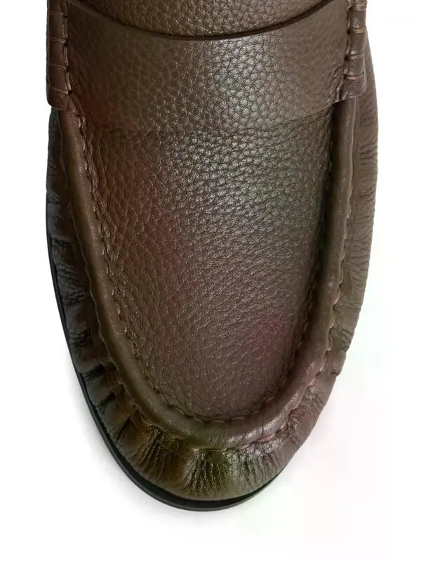12 STOREEZ Grained Leather Loafers