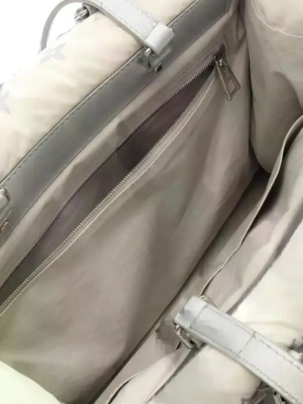 LOUIS VUITTON On-the-go Mm Ski Tote Bag - Grey