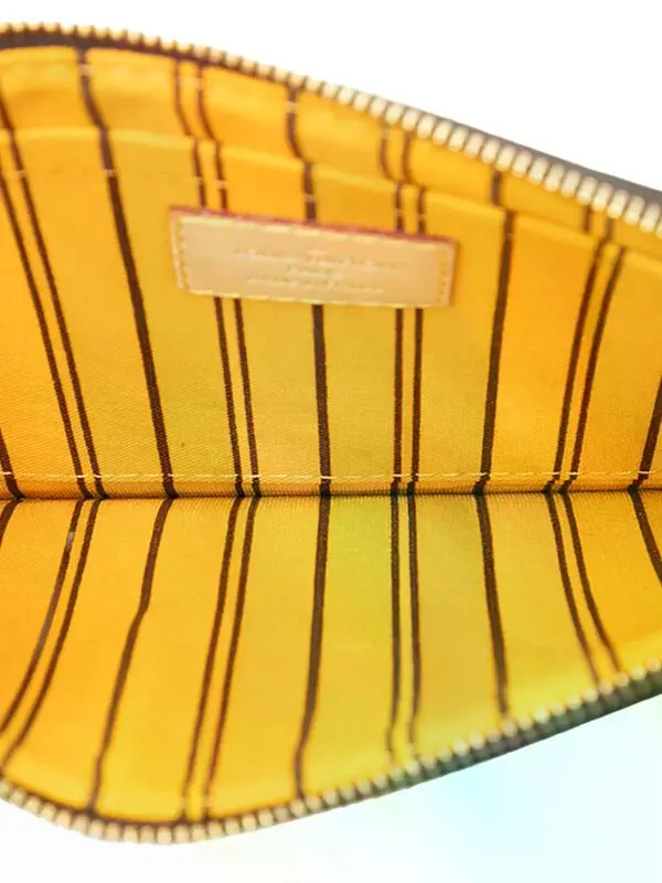 LOUIS VUITTON 2013 Monogram Neverfull Mm Pouch