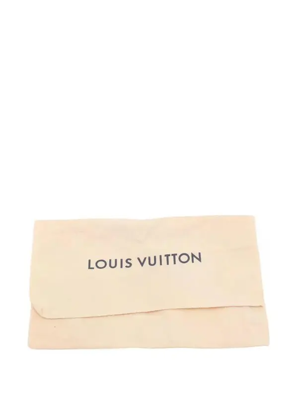 LOUIS VUITTON Monogram Vernis Petite Malle Shoulder Bag