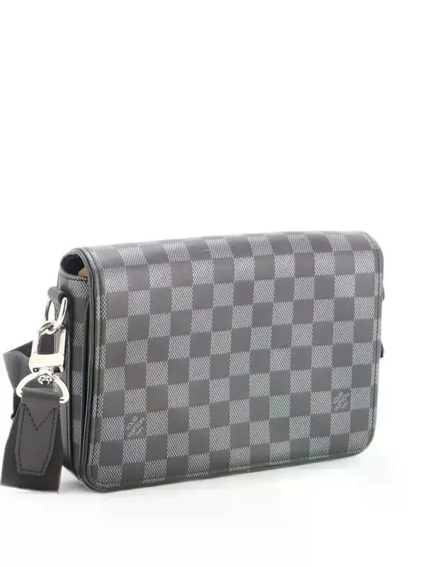 LOUIS VUITTON Studio Messenger Bag Damier Infini Leather Crossbody Bag