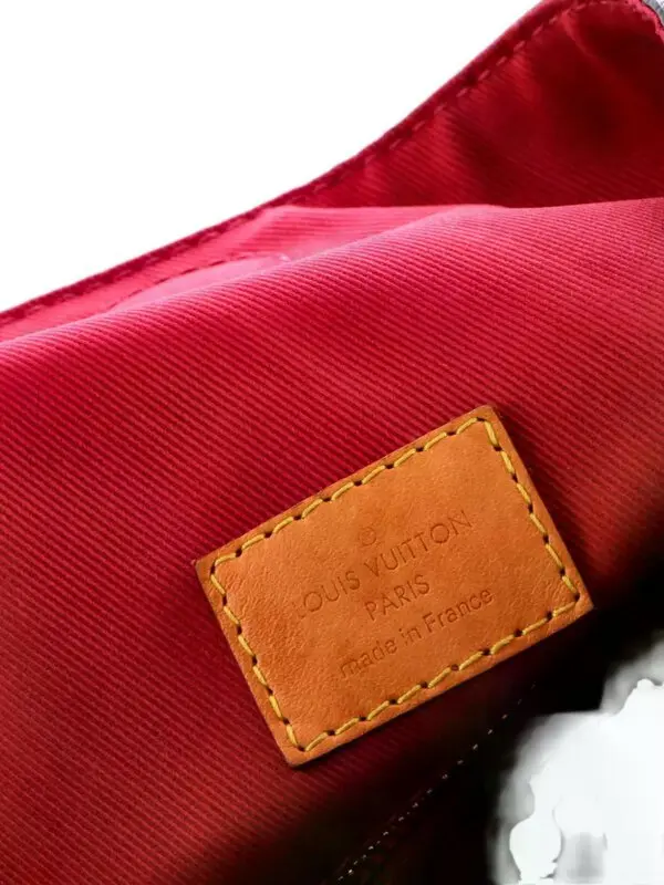 LOUIS VUITTON Monogram Canvas Mm Hobo Bag