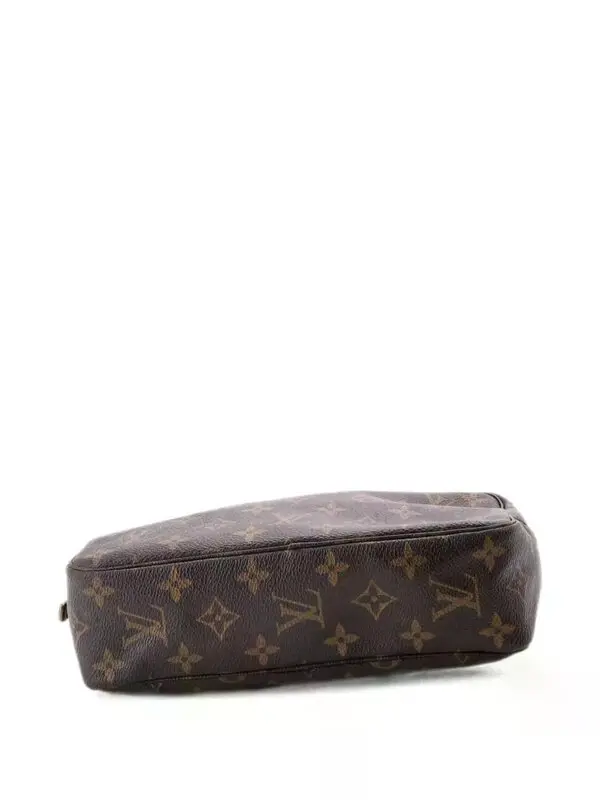 LOUIS VUITTON Trouse Toiletry Monogram Canvas 23 Pouch