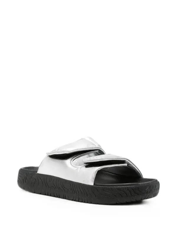 VEJA Etna Touch-strap Flat Sandals