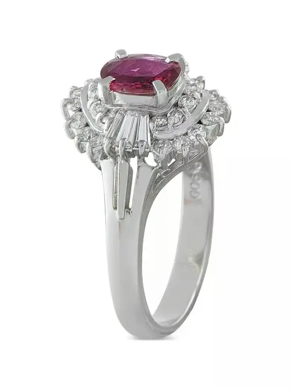 LB EXCLUSIVE Oval-cut Ruby And Diamond Ring In Platinum - Silver