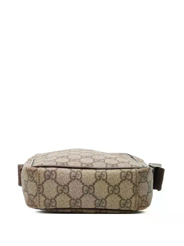 Gucci Gg Supreme Crossbody Bag