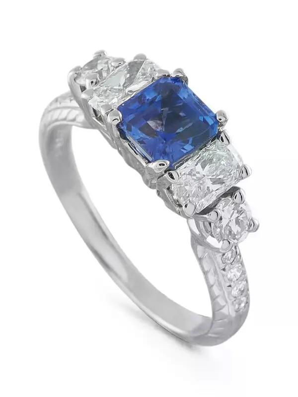 LB EXCLUSIVE Sapphire And Diamond Ring