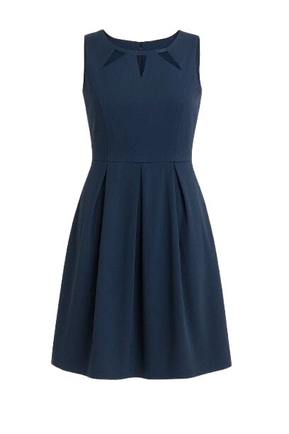 CONQUISTA Sleeveless Pleat Detail Dress