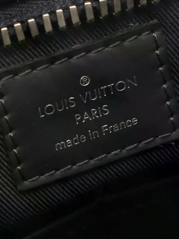 LOUIS VUITTON Damier Cobalt Camouflage Messenger Bag