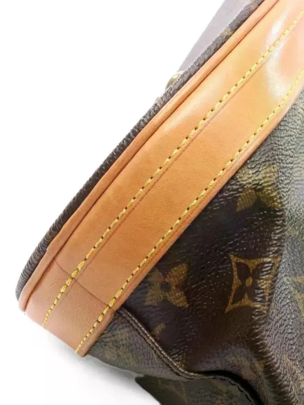 LOUIS VUITTON Monogram Bucket Pm Shoulder Bag