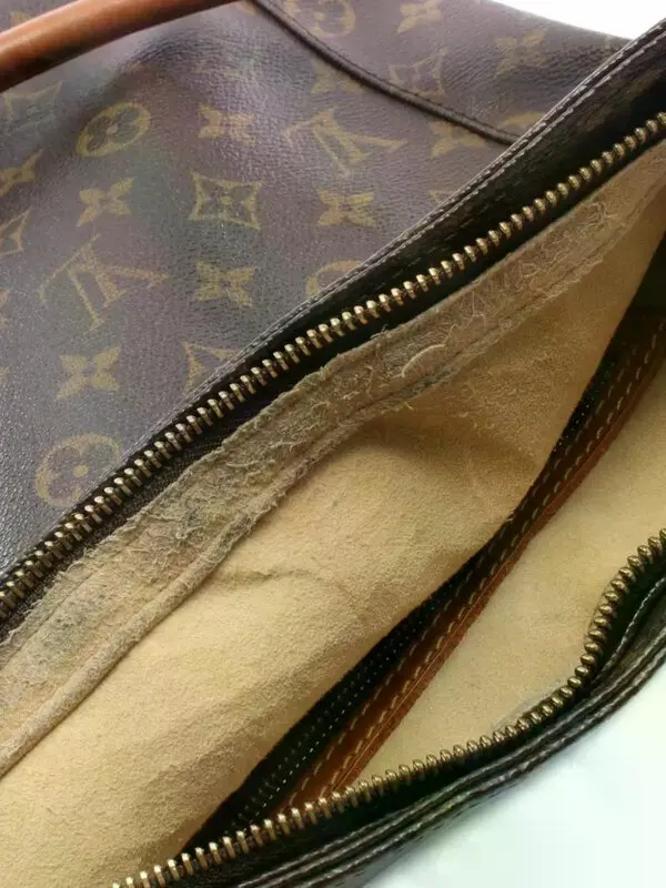 LOUIS VUITTON Monogram Looping Gm Shoulder Bag - Brown