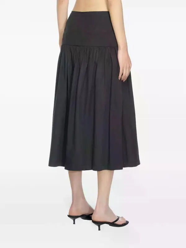 AMOMENTO Pleated Wide-leg Shorts