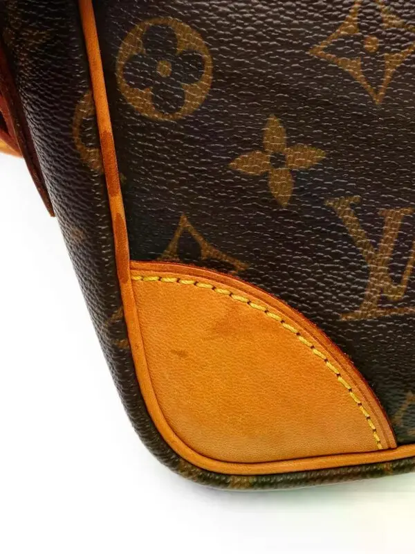 LOUIS VUITTON 2005 27 Trocadero Monogram Shoulder Bag