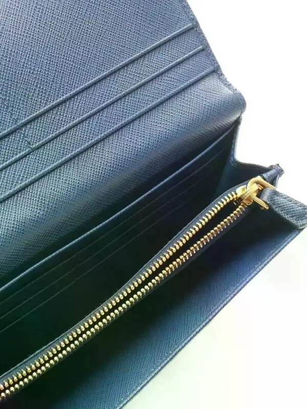 Prada 2010s Saffiano Bi-fold Wallet