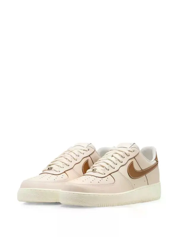 Nike Force 1 '07 Shoes
