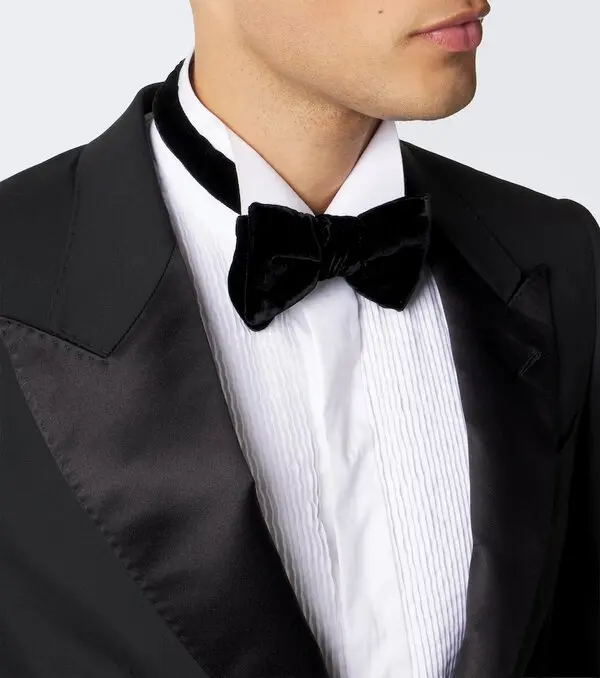TOM FORD Velvet Bow Tie